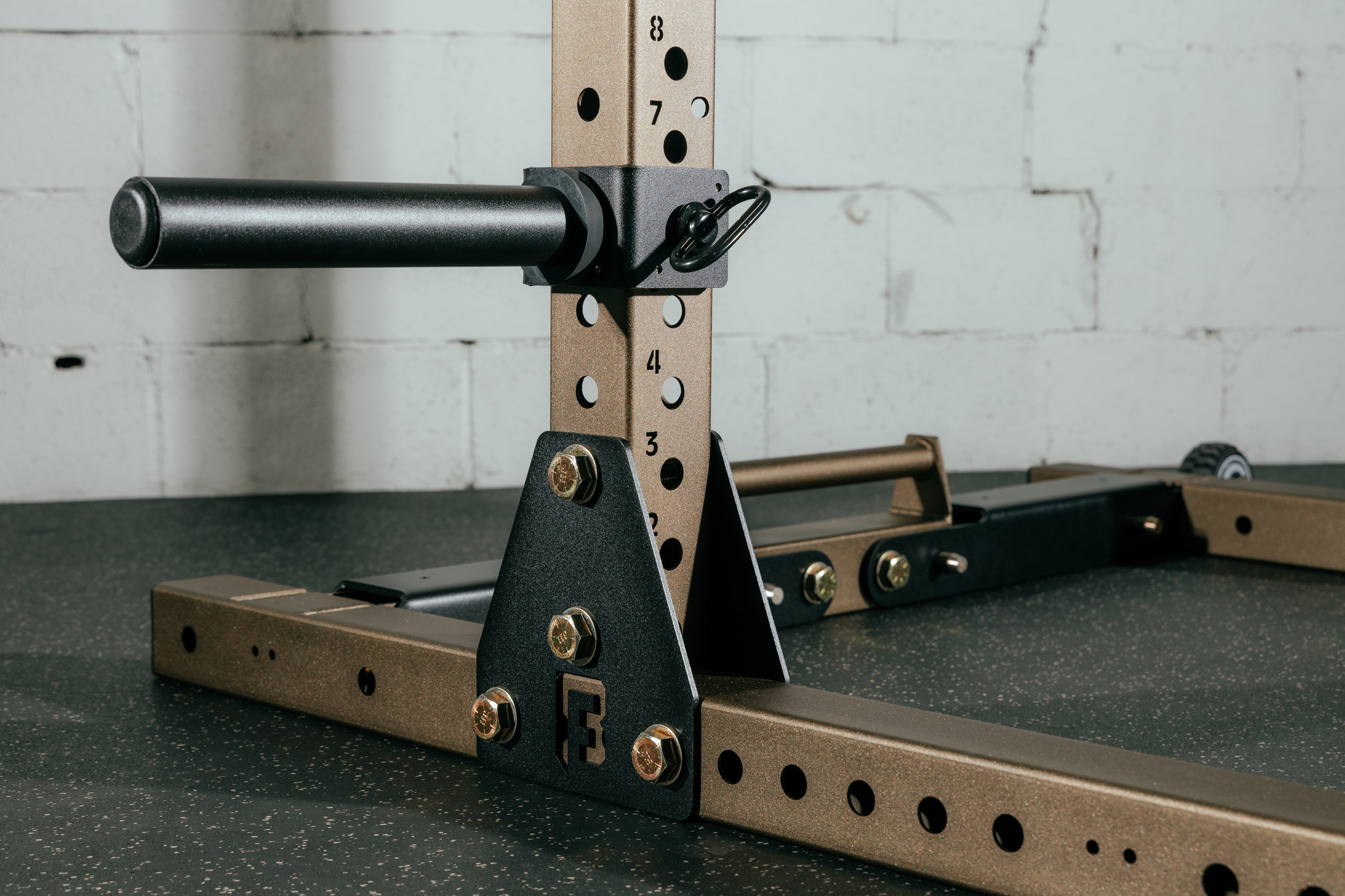 Adjustable Plate Storage