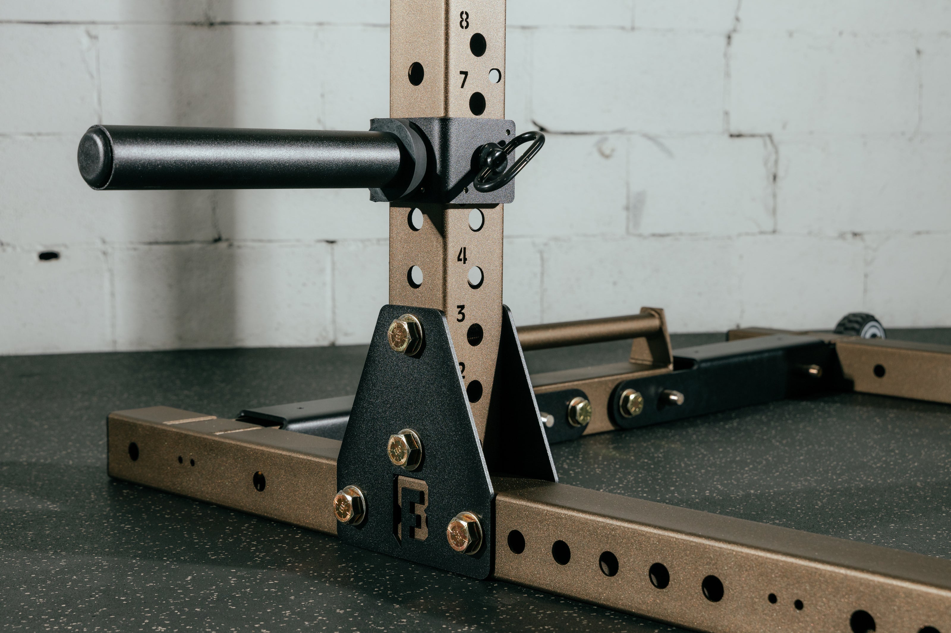 Adjustable Plate Storage